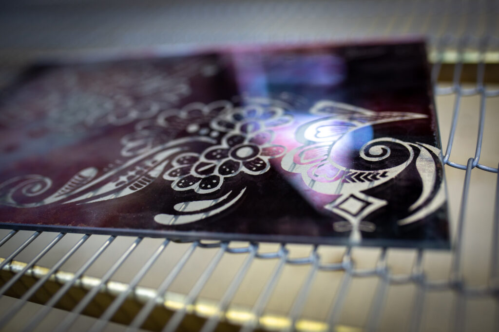 Incisione laser su vetro e specchio - OT-LAS