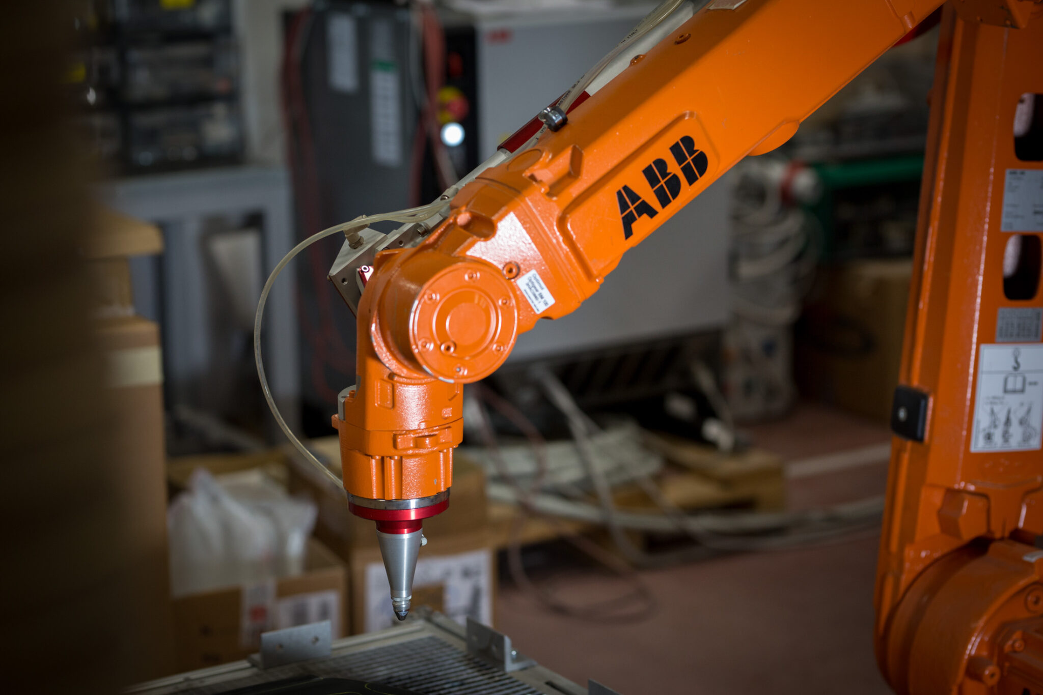 Robot laser cutting: high-precision applications - OT-LAS